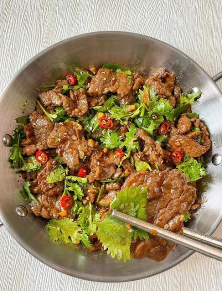 凉拌香菜牛肉怎么做_凉拌香菜牛肉热量高吗-第3张图片-山城妙识 凉拌香菜牛肉怎么做_凉拌香菜牛肉热量高吗-第3张图片-山城妙识