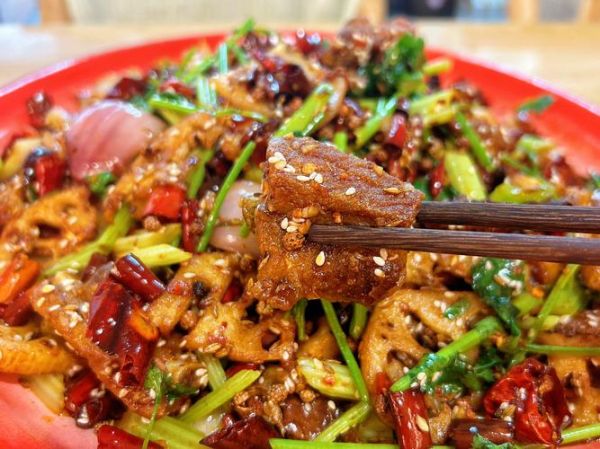 正宗四川麻辣排骨怎么做_麻辣排骨的正宗做法-第2张图片-山城妙识 正宗四川麻辣排骨怎么做_麻辣排骨的正宗做法-第2张图片-山城妙识