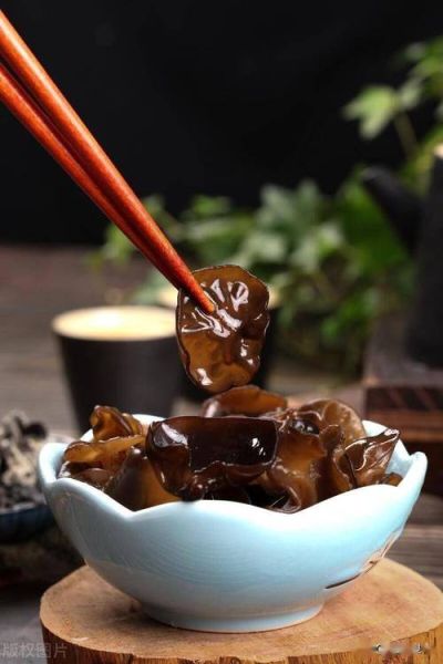 新鲜黑木耳怎么泡发_新鲜黑木耳炒多久才熟-第3张图片-山城妙识