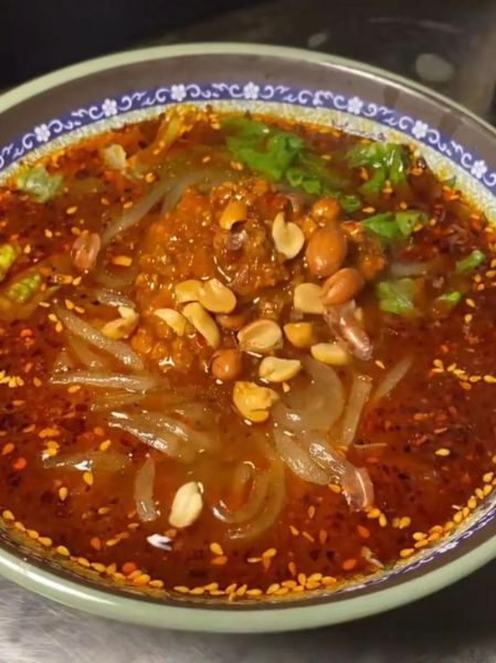 重庆酸辣粉怎么做最正宗_正宗酸辣粉配方-第1张图片-山城妙识