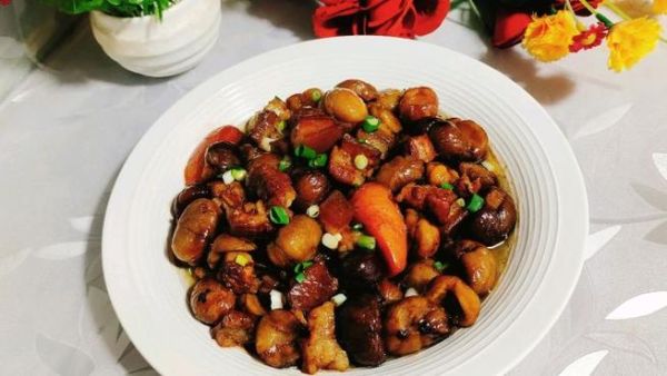 板栗红烧肉怎么做_板栗红烧肉图片-第2张图片-山城妙识