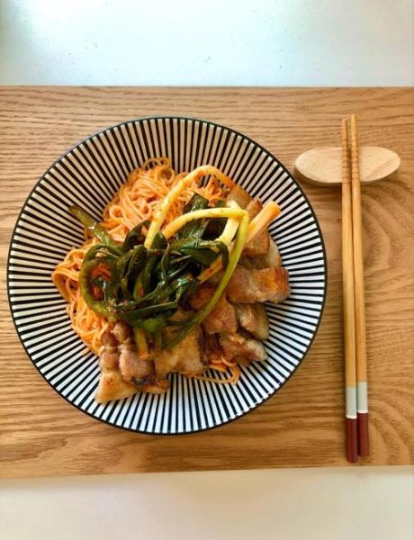 韩式拌面怎么做_韩式拌面酱汁怎么调-第1张图片-山城妙识