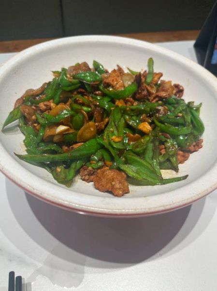 辣椒炒肉怎么炒好吃_辣椒炒肉先炒辣椒还是先炒肉-第3张图片-山城妙识