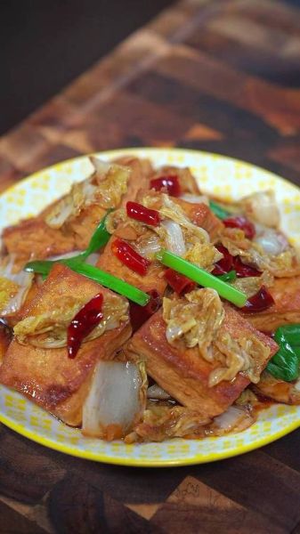 豆腐炒白菜怎么炒好吃_豆腐炒白菜的做法窍门-第1张图片-山城妙识