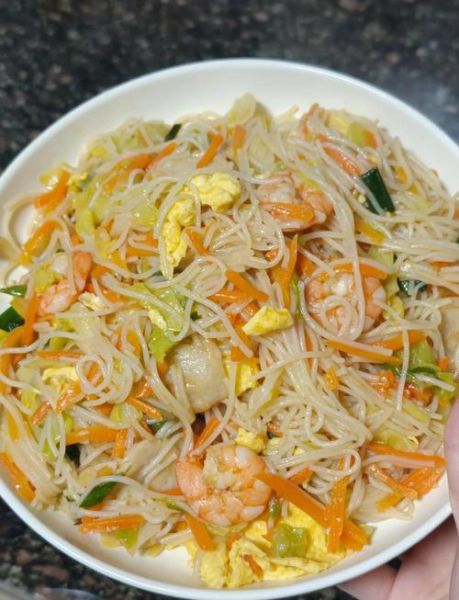 炒米粉最简单的做法大全_新手炒米粉怎么做好吃-第1张图片-山城妙识