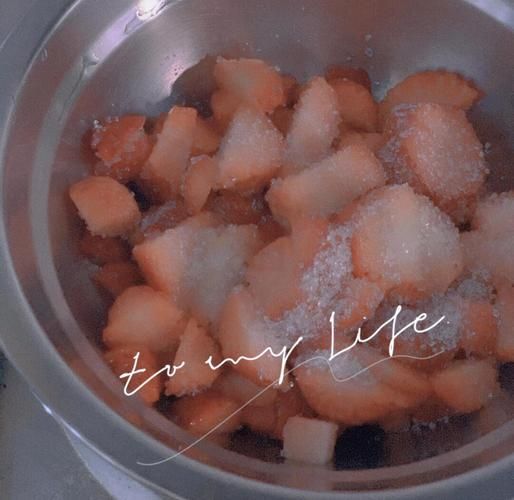 草莓圣代怎么做_草莓圣代做法视频教程-第3张图片-山城妙识