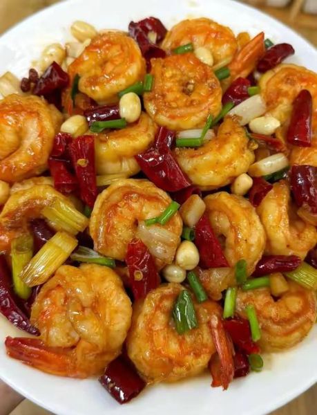 香辣基围虾怎么做好吃_香辣基围虾的做法窍门-第1张图片-山城妙识