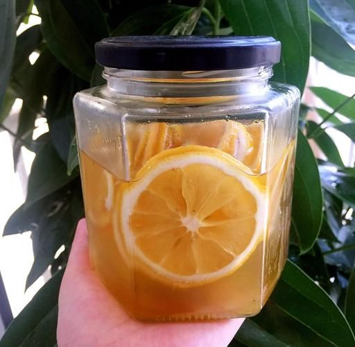 蜂蜜柠檬水怎么做_蜂蜜柠檬水能保存多久-第2张图片-山城妙识