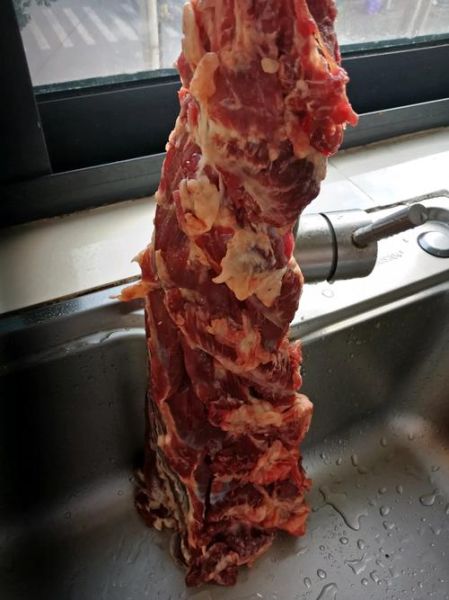 吊龙是牛的哪个部位_吊龙和匙柄区别-第2张图片-山城妙识