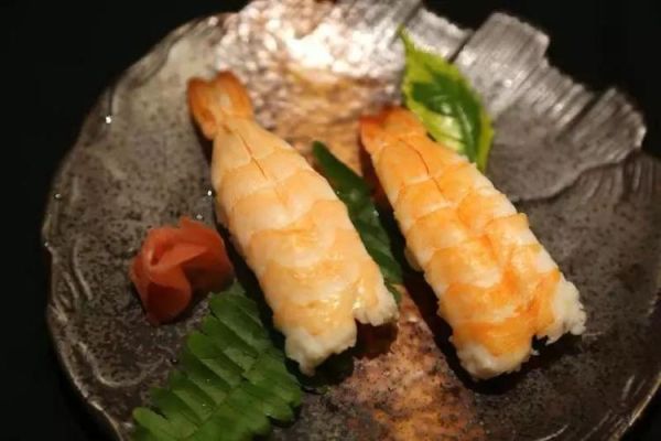大虾寿司怎么做_家庭版大虾寿司做法-第3张图片-山城妙识