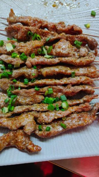 烤牛肉串用什么部位的肉_哪个部位最好吃-第3张图片-山城妙识