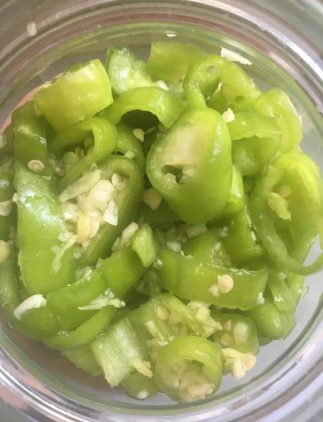 油焖尖椒咸菜怎么做_家常做法步骤详解-第1张图片-山城妙识