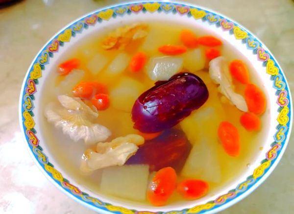 美颜养生汤怎么做_喝多久见效-第3张图片-山城妙识 美颜养生汤怎么做_喝多久见效-第3张图片-山城妙识