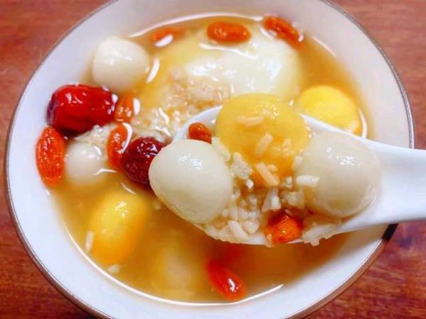 米酒汤圆蛋花汤怎么做_米酒汤圆蛋花汤热量高吗-第1张图片-山城妙识