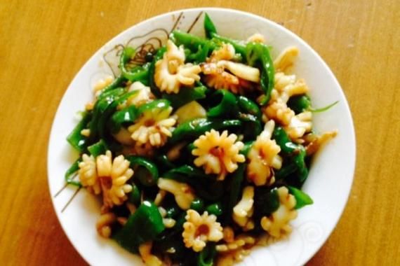 爆炒墨鱼花怎么做_爆炒墨鱼花焯水吗-第2张图片-山城妙识