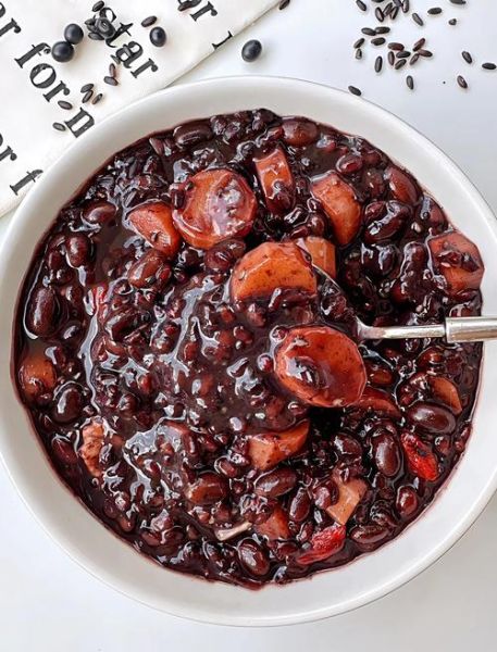 黑豆粥的做法和配料_黑豆粥怎么煮最营养-第1张图片-山城妙识