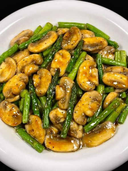 芦笋口蘑炒肉片怎么做_芦笋口蘑炒肉片热量高吗-第3张图片-山城妙识