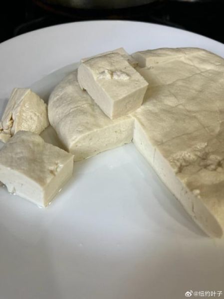 熟石膏粉做豆腐脑比例_石膏豆腐脑怎么做-第1张图片-山城妙识