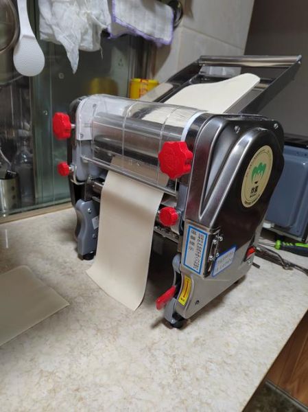 包面机多少钱一台_家用小型包面机价格-第3张图片-山城妙识