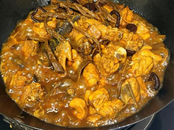 茶树菇炖鸡肉怎么做_茶树菇炖鸡肉需要焯水吗-第3张图片-山城妙识