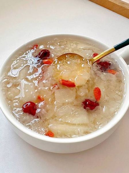 银耳可以做什么菜_银耳怎么做最好吃-第1张图片-山城妙识