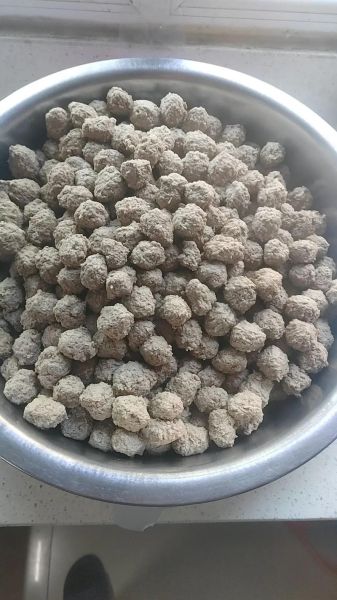 汆丸子肉馅怎么调好吃_汆丸子肉馅配方比例-第2张图片-山城妙识