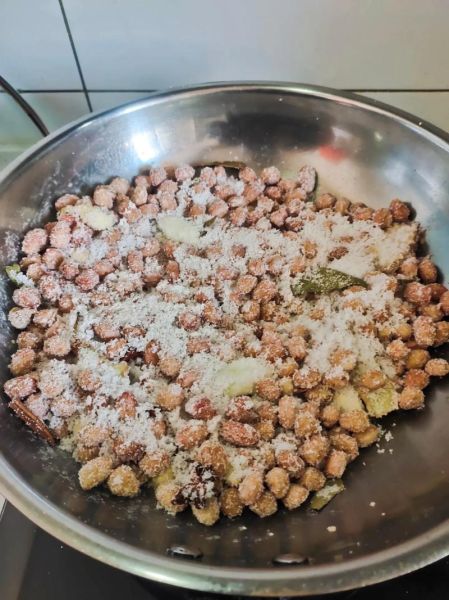 盐焗核桃仁怎么做_盐焗核桃仁的家常做法-第1张图片-山城妙识