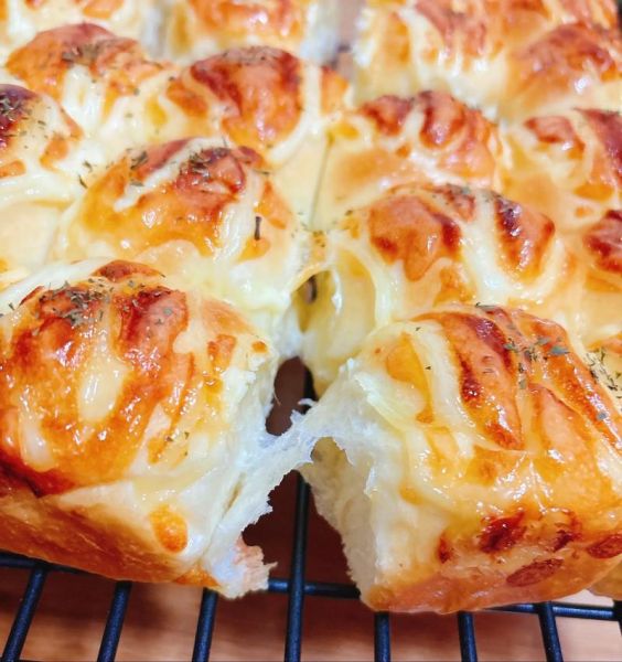 芝士粉面包怎么做_芝士粉面包热量高吗-第1张图片-山城妙识