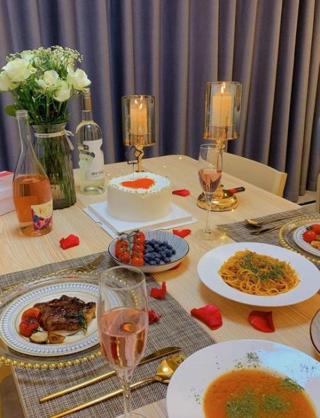 家庭烛光晚餐怎么做_烛光晚餐菜谱推荐-第1张图片-山城妙识