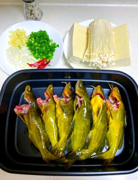 嘎鱼炖豆腐怎么做_嘎鱼炖豆腐的家常做法-第1张图片-山城妙识
