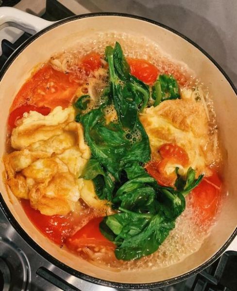 番茄煎蛋汤的做法_番茄煎蛋汤怎么做好喝-第1张图片-山城妙识