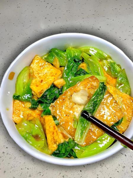 青菜小豆腐怎么做好吃_青菜小豆腐的家常做法-第1张图片-山城妙识