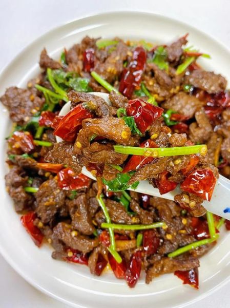 干煸牛肉怎么做才嫩_干煸牛肉用什么部位最好-第1张图片-山城妙识