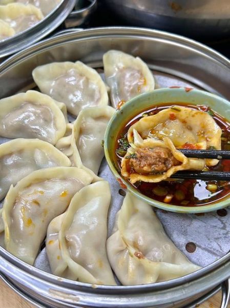 羊肉饺子用什么菜最好吃_羊肉饺子最佳蔬菜搭配-第2张图片-山城妙识