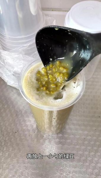 绿豆沙冰怎么做_绿豆沙冰配方比例-第1张图片-山城妙识
