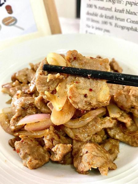 孜然洋葱炒牛肉怎么做_牛肉怎么炒才嫩-第1张图片-山城妙识