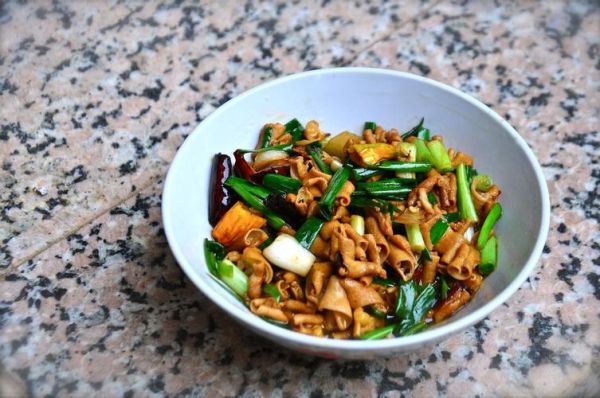 鸡肉肠炒什么好吃_鸡肉肠怎么炒才香-第2张图片-山城妙识