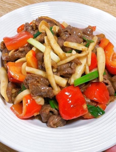 海鲜菇炒什么好吃_海鲜菇搭配推荐-第1张图片-山城妙识