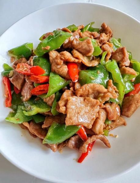 尖椒农家小炒肉怎么做_正宗小炒肉用哪块肉-第1张图片-山城妙识