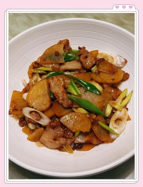 洋葱土豆片炒五花肉怎么做_炒五花肉要不要先焯水-第3张图片-山城妙识 洋葱土豆片炒五花肉怎么做_炒五花肉要不要先焯水-第3张图片-山城妙识
