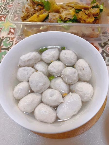 清汤肉丸子怎么做_肉丸子汤的家常做法-第1张图片-山城妙识