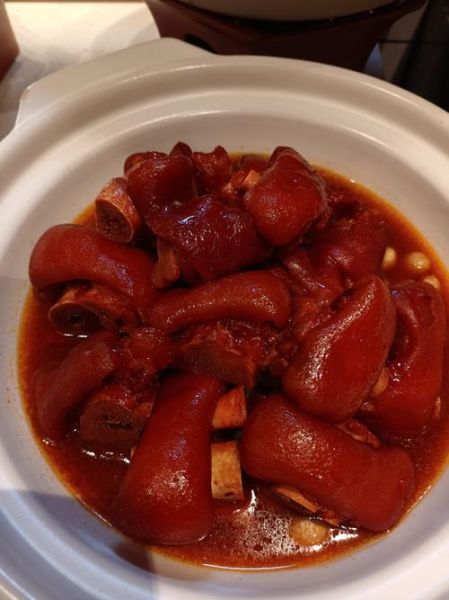 猪蹄和什么菜一起炖好吃_猪蹄最佳搭配推荐-第1张图片-山城妙识