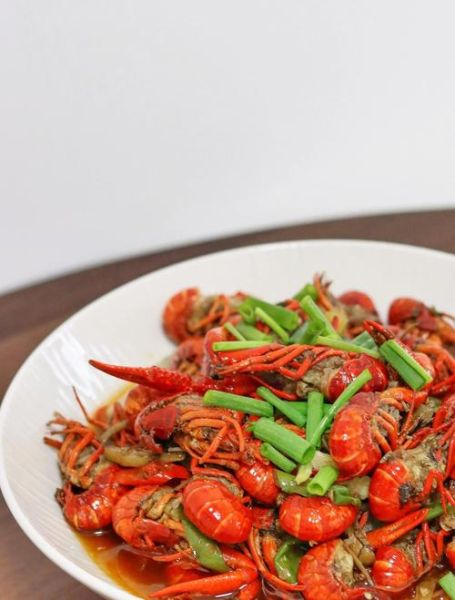 香辣龙虾怎么做_香辣龙虾配料有哪些-第2张图片-山城妙识