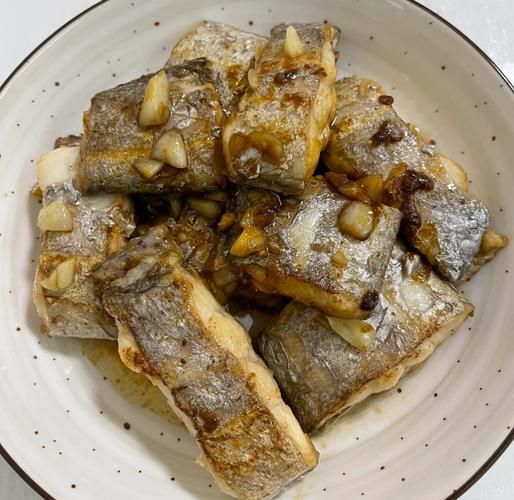 怎么煎带鱼不粘锅_煎带鱼怎么做好吃又简单-第1张图片-山城妙识 怎么煎带鱼不粘锅_煎带鱼怎么做好吃又简单-第1张图片-山城妙识