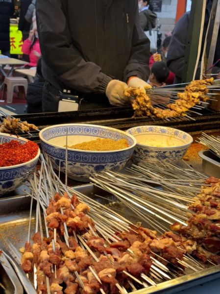 西安小吃一条街哪里最出名_回民街和洒金桥哪个好-第1张图片-山城妙识