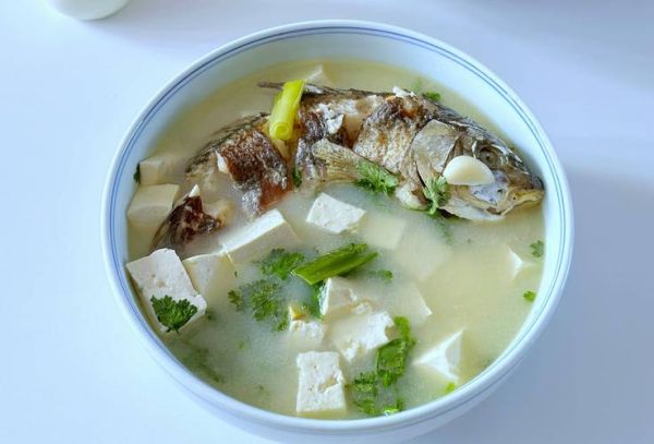 鲤鱼炖豆腐怎么做才入味_鲤鱼炖豆腐的秘诀是什么-第2张图片-山城妙识 鲤鱼炖豆腐怎么做才入味_鲤鱼炖豆腐的秘诀是什么-第2张图片-山城妙识