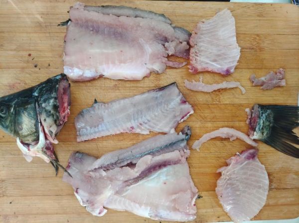 家常鲫鱼怎么做_鲫鱼去腥小窍门-第2张图片-山城妙识