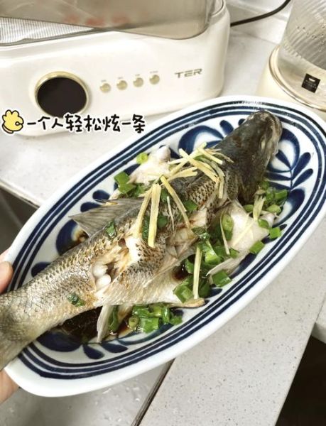 清蒸鱼怎么改刀_清蒸鱼改刀技巧-第2张图片-山城妙识