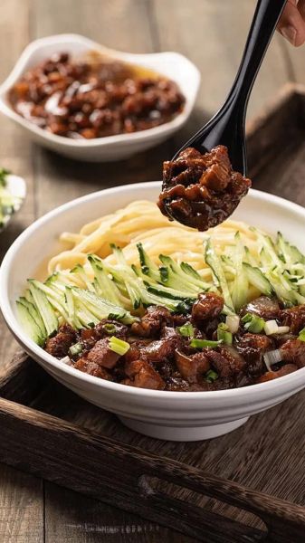 北京炸酱面怎么做_正宗炸酱面配料表-第3张图片-山城妙识