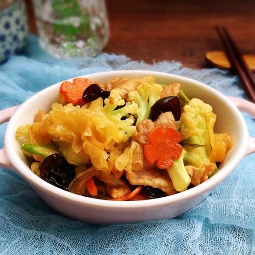 银耳炒菜配什么菜_银耳炒菜的绝配食材有哪些-第3张图片-山城妙识